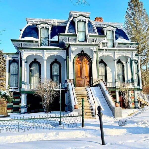 Mansard Roof Style: Description, History, Pros and Cons - Harbor ...